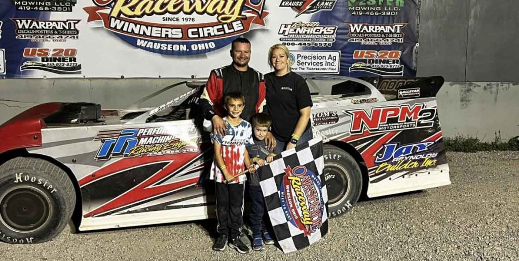 Oakshade Raceway – Where The FASTEST Meet To Race